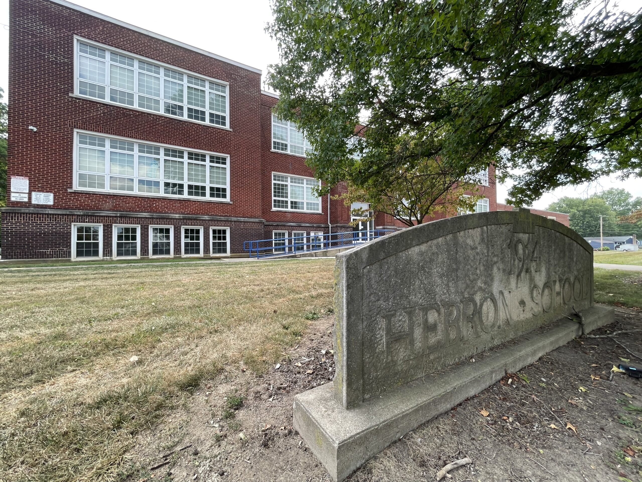 Hebron will not purchase historic elementary school for village use ...
