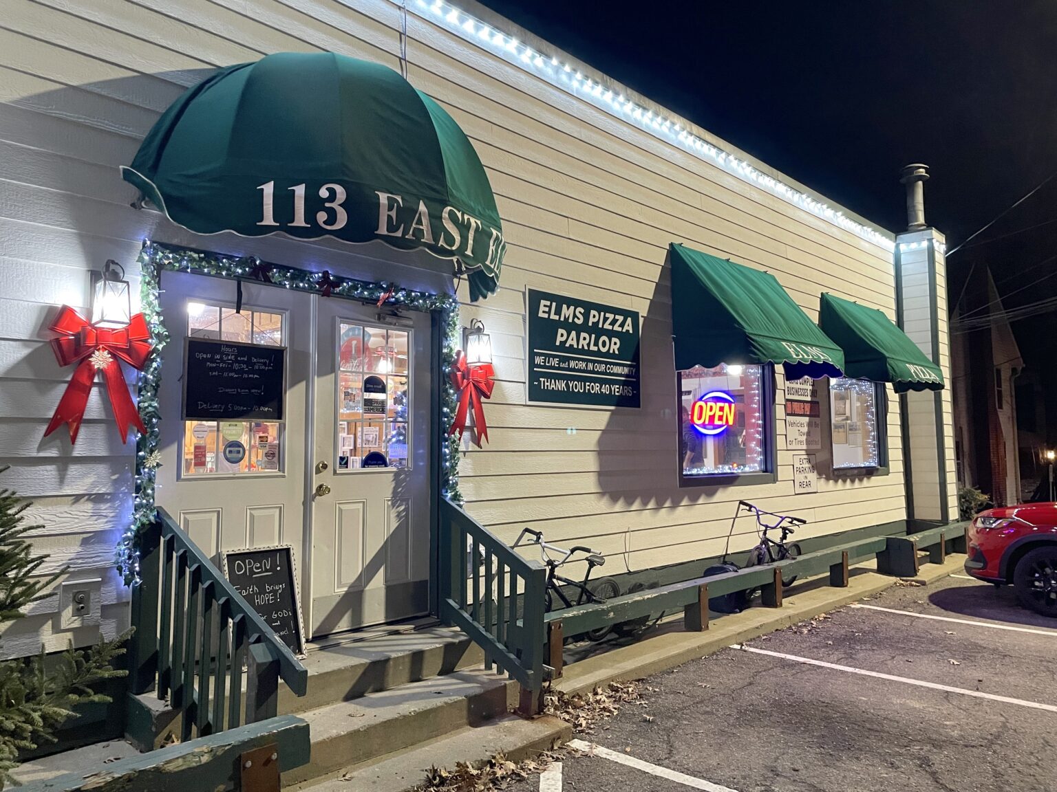 Elms celebrates 40 years of serving up pizza, subs and good cheer in ...